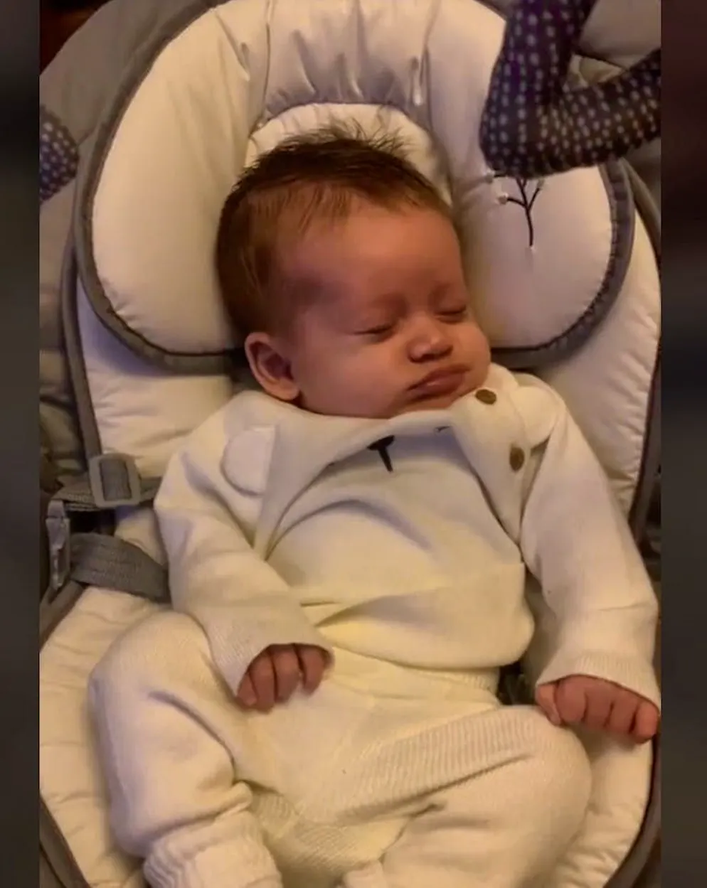 Baby is born twice: Luca is taken out of the womb for surgery and put ...