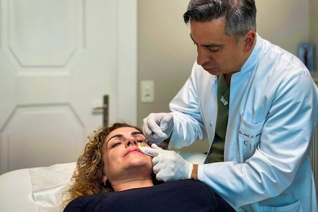 "Perfect for Botox": Beauty doctor leaves SRF star Mona Vetsch ...