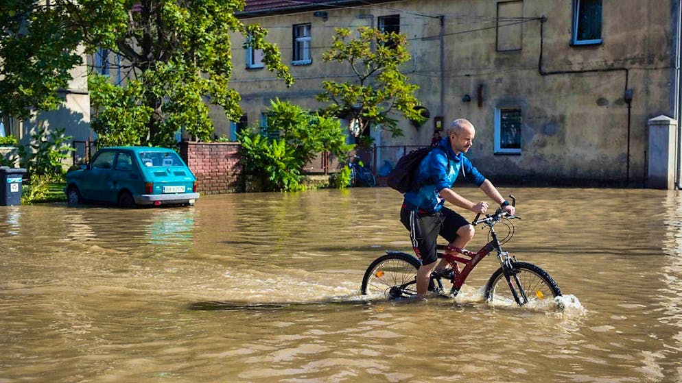 Latest news: Poland: Flood wave reaches Wroclaw | blue News