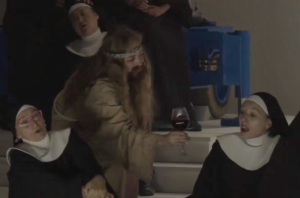 A kind of "business Jesus": Zurich actress comments on Stuttgart ...