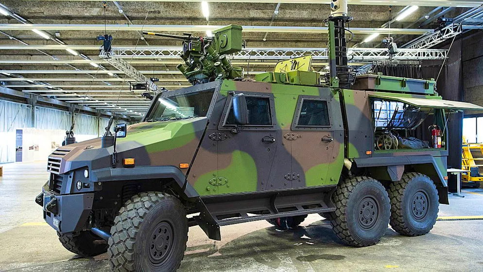 Eagle V 6x6 on Swiss roads: New military vehicles cause a stir in Vaud ...