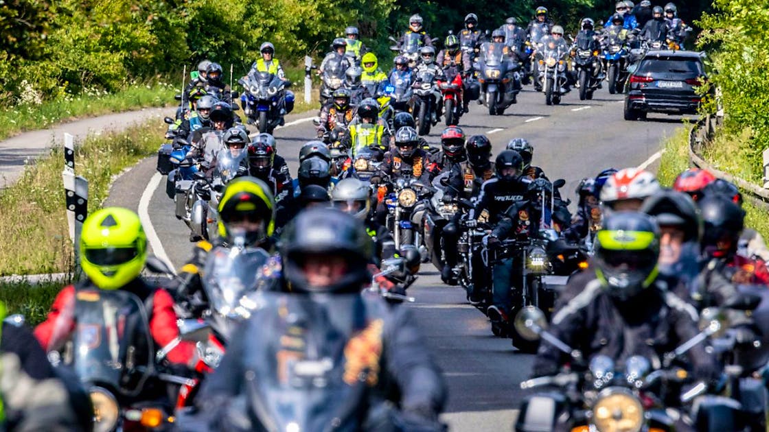 Verkehrsunfall: Junger Motorradfahrer in Oberkulm AG bei Sturz schwer verletzt | blue News