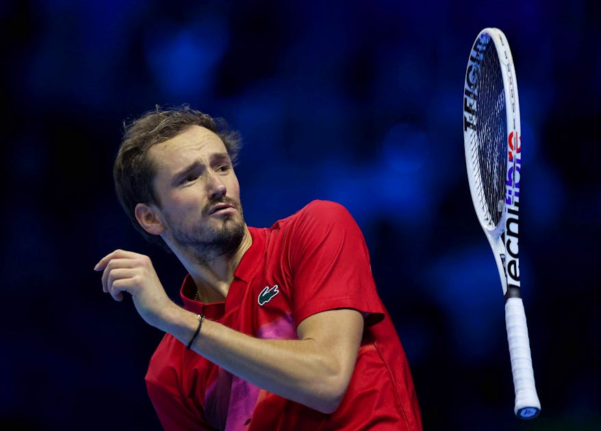 Medvedev's lapses: Throwing a bat, middle finger and accusation of ...