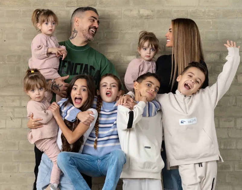 Bushido's wife in hospital due to ear stick accident | blue News