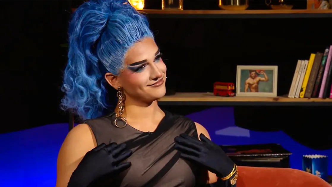 Drag queen flies out of "The Voice": Ares (19) from Wetzikon: "I want ...