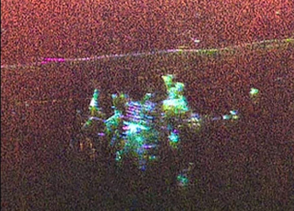 Buried 30 meters under the ice: Nasa discovers forgotten US military ...