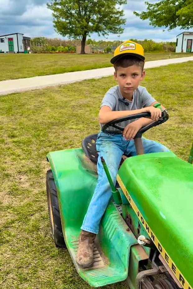 "I like a good tractor": Farmer boy (9) inspires and conquers the ...