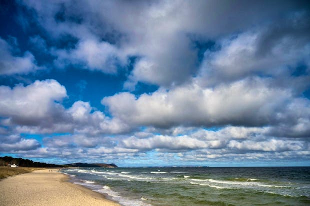 Lack of clouds could have contributed to heat records | blue News