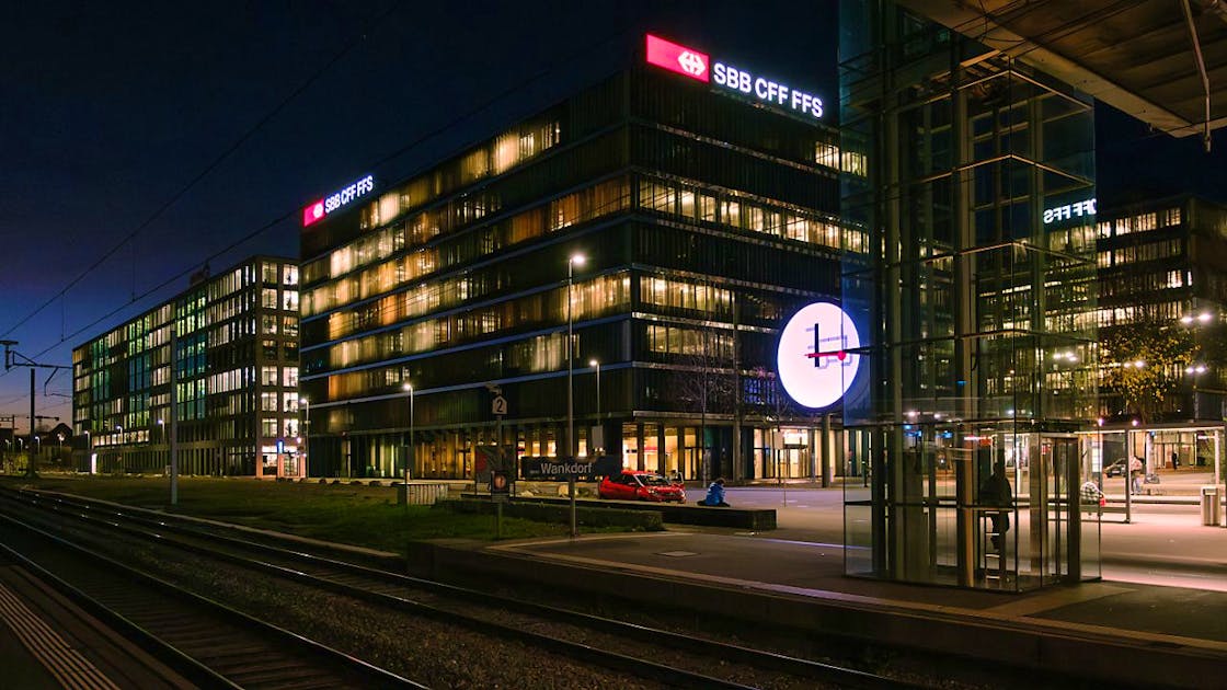 Wages: SBB and SBB Cargo staff to receive 1.5 percent more pay in 2025 ...