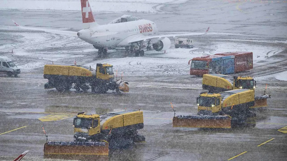 Weather: Many flights from Zurich canceled due to snow and freezing ...