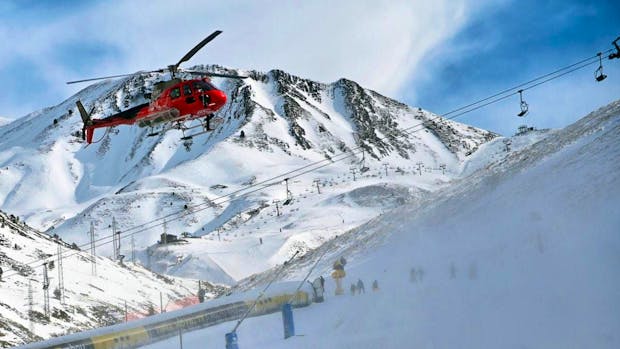 Spain: Many injured in ski lift accident in winter paradise | blue News