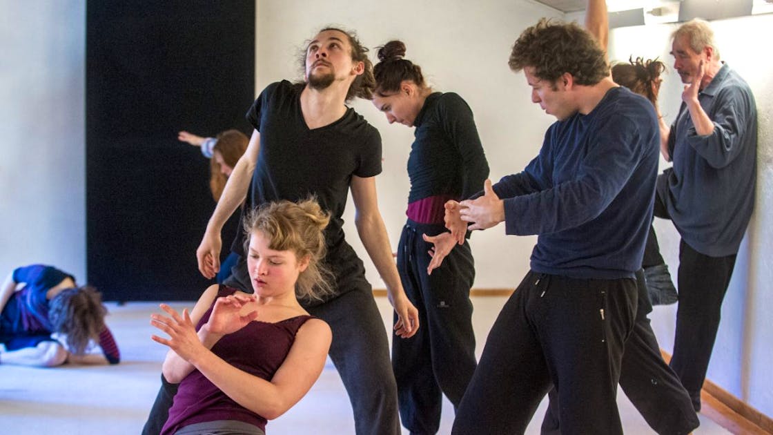 Theater: The Dimitri acting school in Verscio TI turns 50 | blue News