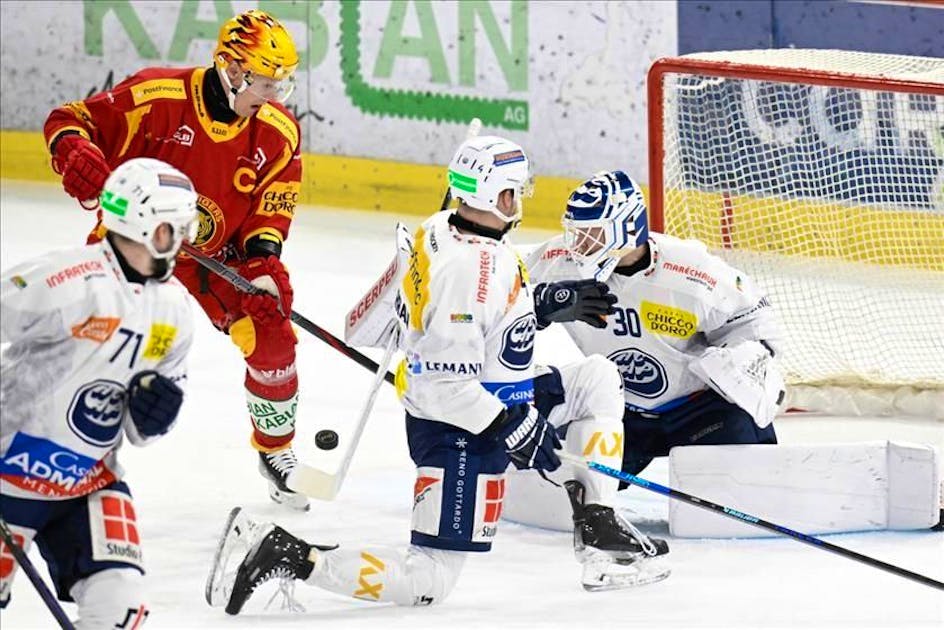 Ambrì di nuovo sconfitto dai Tigers. Il Lugano crolla col Berna | blue News