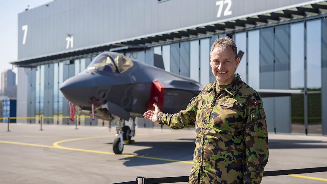 Il comandante delle Forze aeree, Peter Merz, diventa il nuovo CEO di ...