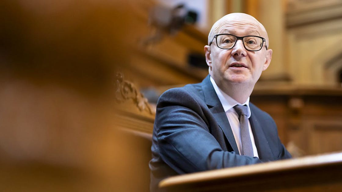 People's rights: Measures against forged signatures appear to be having ...