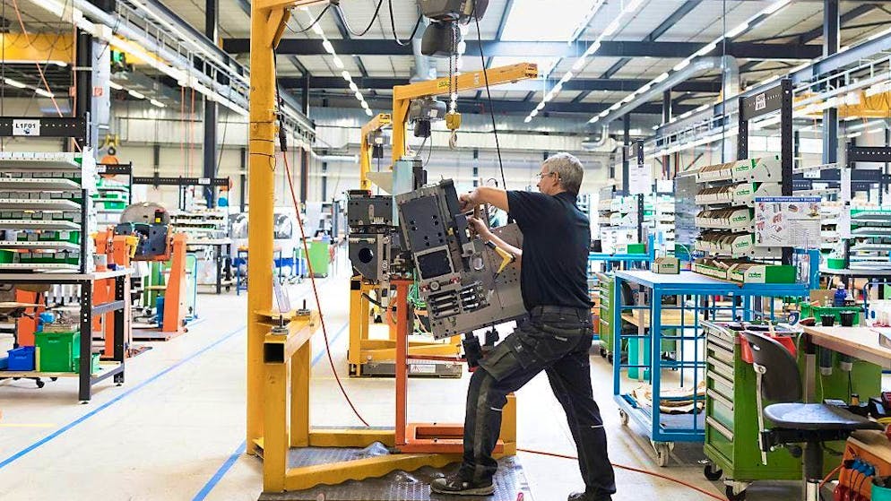 Despite sanctions: Swiss machine tools help Putin's arms industry ...