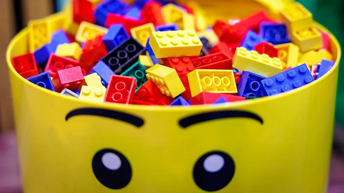 Toys: Building block giant Lego has record year | blue News