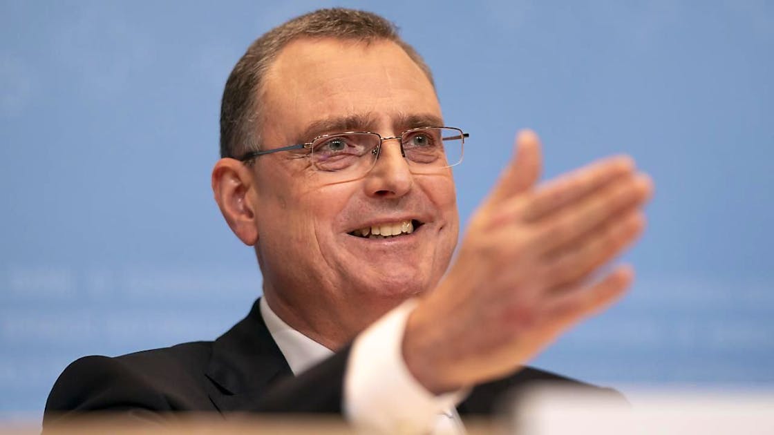 Swiss National Bank: Former SNB Chairman Jordan earned slightly more in ...