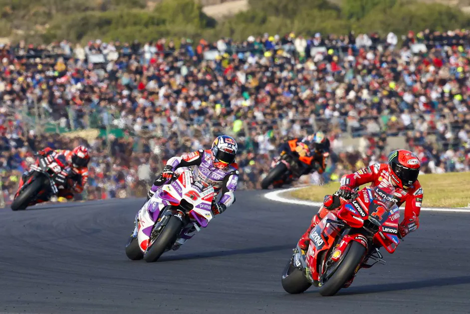 MotoGP: Le circuit de Valence prolonge son contrat jusqu'en 2031 | blue ...