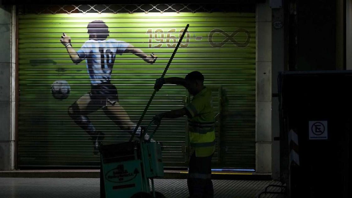 Results of the autopsy: Maradona suffered from pulmonary edema and ...