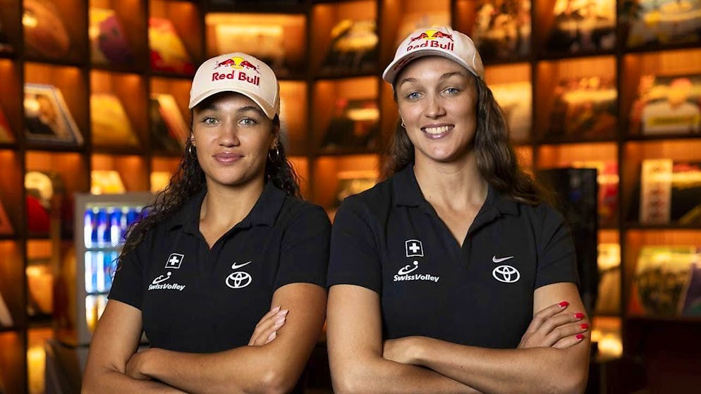 Debut season: Anouk and Zoé Vergé-Dépré's path as beach partners | blue ...