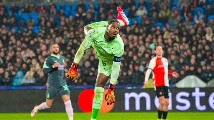 Serious collision between goalkeeper Maignan and team-mate | blue News