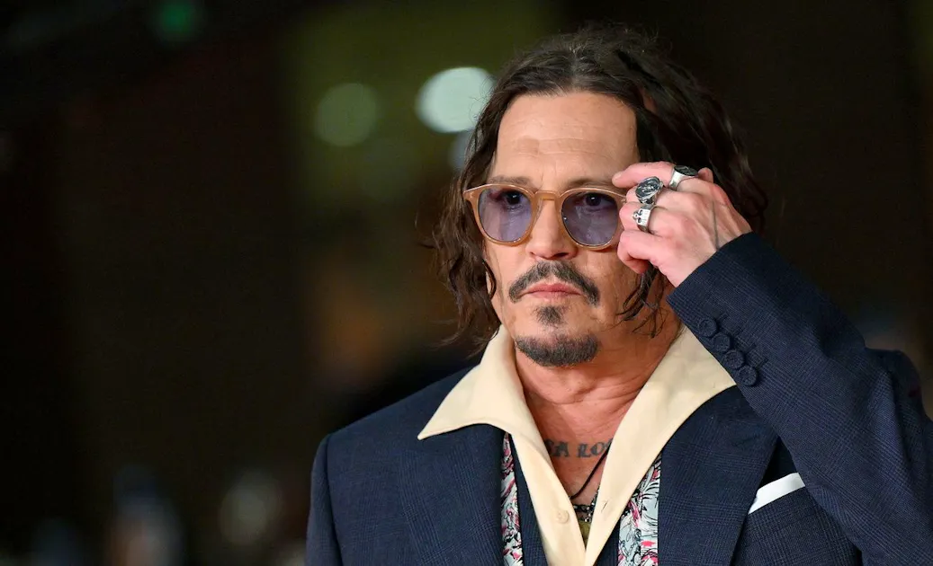 Ecco il sorprendente cambio di look di Johnny Depp per il nuovo film ...