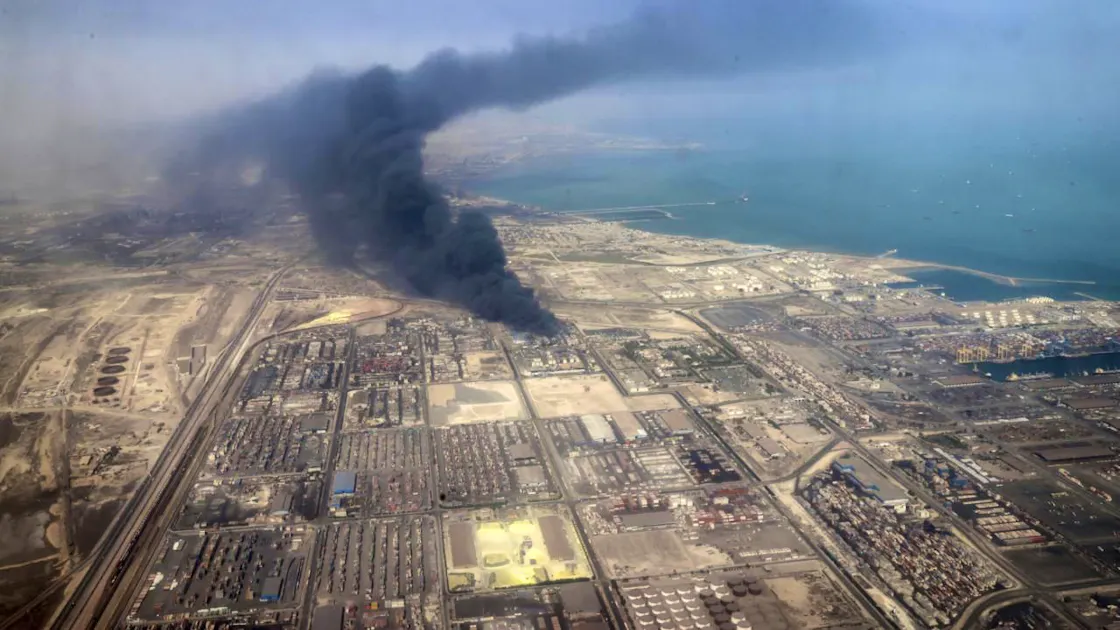 Iran: aerei antincendio russi dopo l'esplosione a Bandar Abbas | blue News