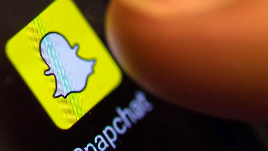 Quarterly figures: Snapchat company abandons forecast after "headwinds ...