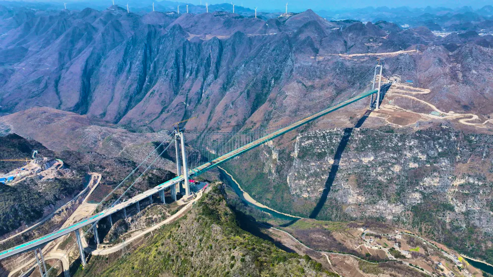 625 meters above the ground: China is building the world's highest ...