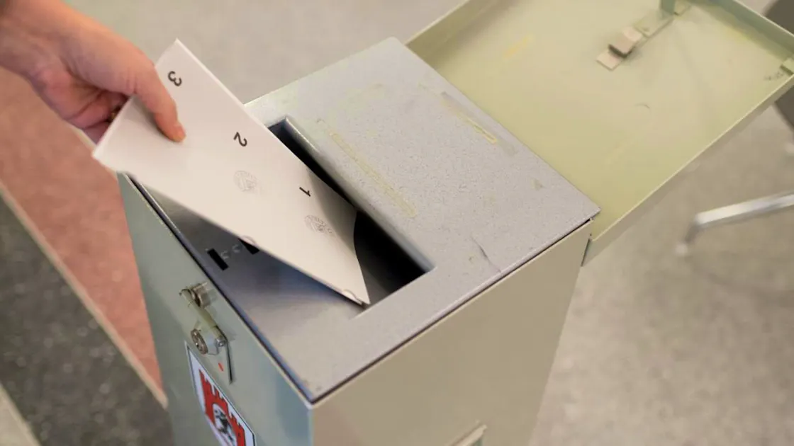 Federal votes: Swiss voters vote on two proposals in September | blue News