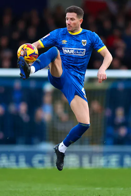 English footballer suffers a heart attack, continues to play and scores ...