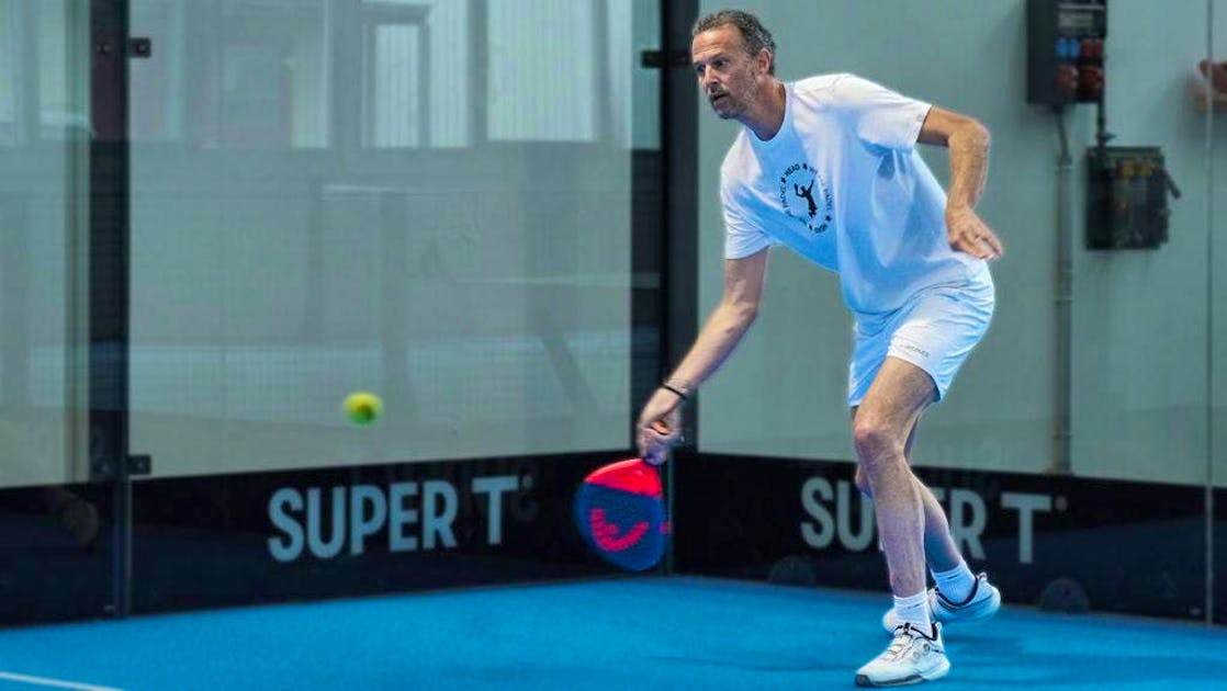 «Amore a prima vista»: Marco Streller spiega perché il padel è in piena ...
