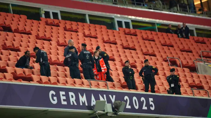 Tragic accident: Football fan dies at Nations League final in Munich ...