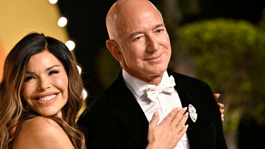 Italy: Protests against Jeff Bezos' wedding in Venice | blue News
