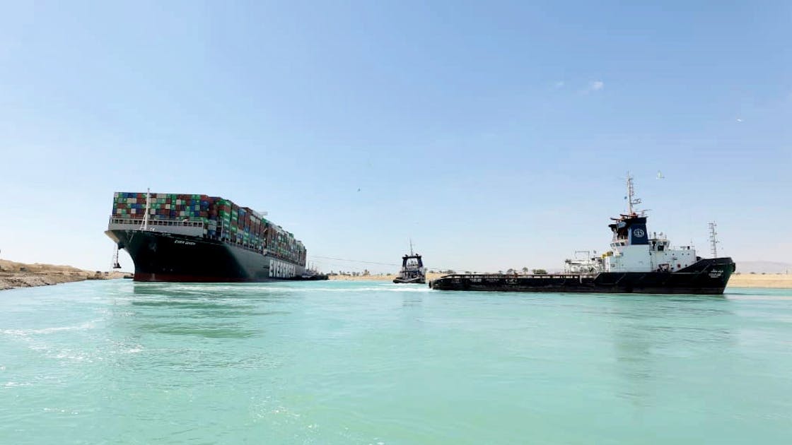 Drame: Golfe de Suez : une barge chavire et fait plusieurs morts | blue ...