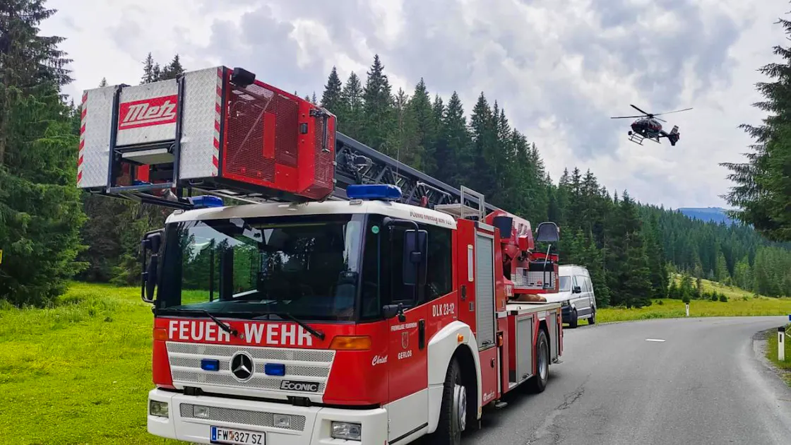 Bavaria: Four dead in small plane crash in Austria | blue News