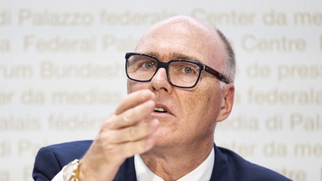 Army needs billions - now Pfister wants to increase VAT | blue News