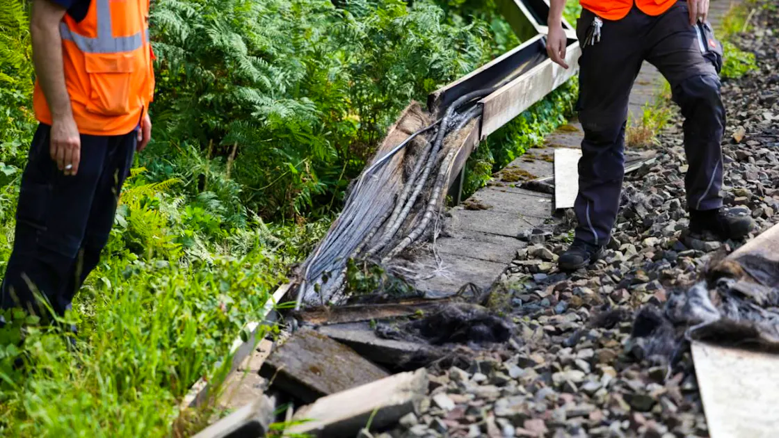 Germany: German railroad line paralyzed - police see sabotage | blue News