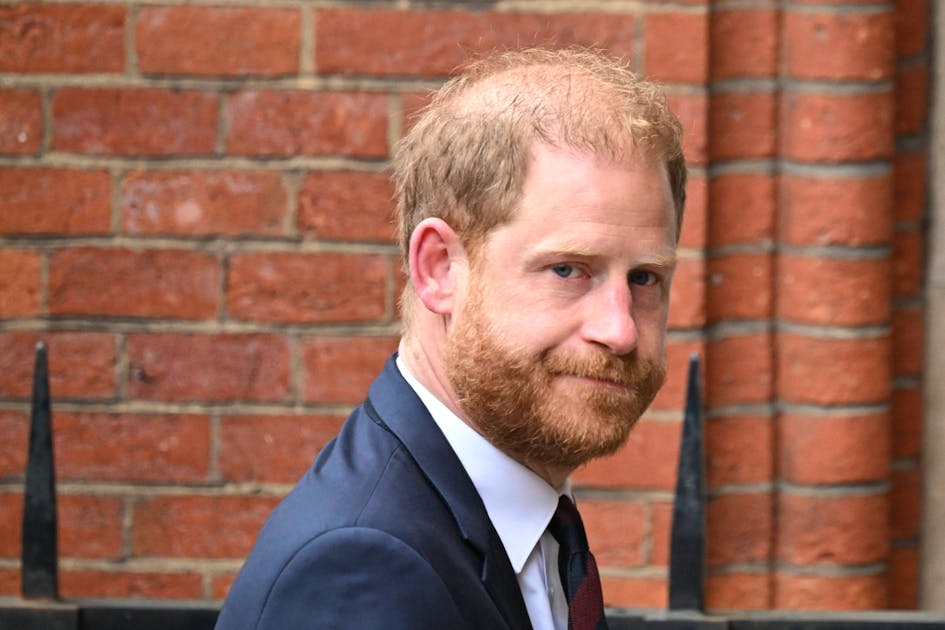 Nuovo libro, nuove indiscrezioni, il principe Harry nega d'aver ...