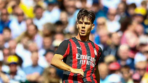 National team player at top club: Ardon Jashari ahead of Milan debut ...