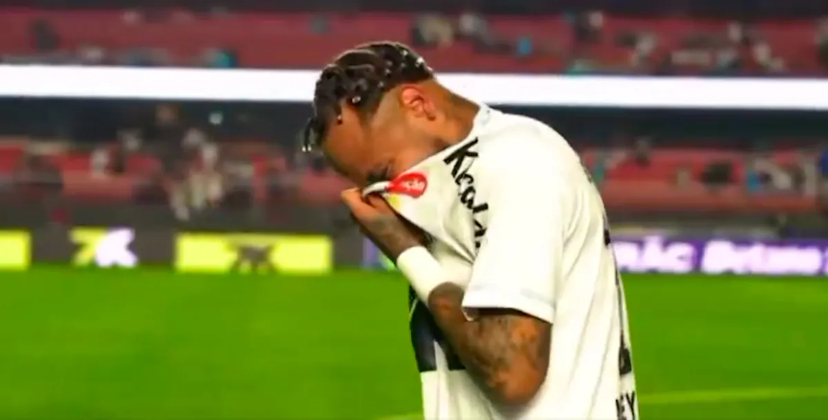 Highest defeat of his career: Superstar Neymar breaks down in tears on ...