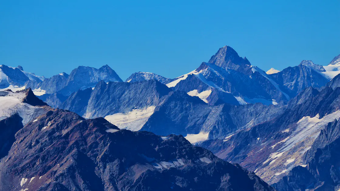 Un alpiniste se tue sur le glacier du Bietsch | blue News