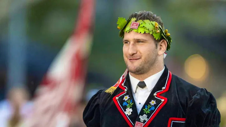 "Yes, we are a couple": Wrestling king Orlik and green politician ...