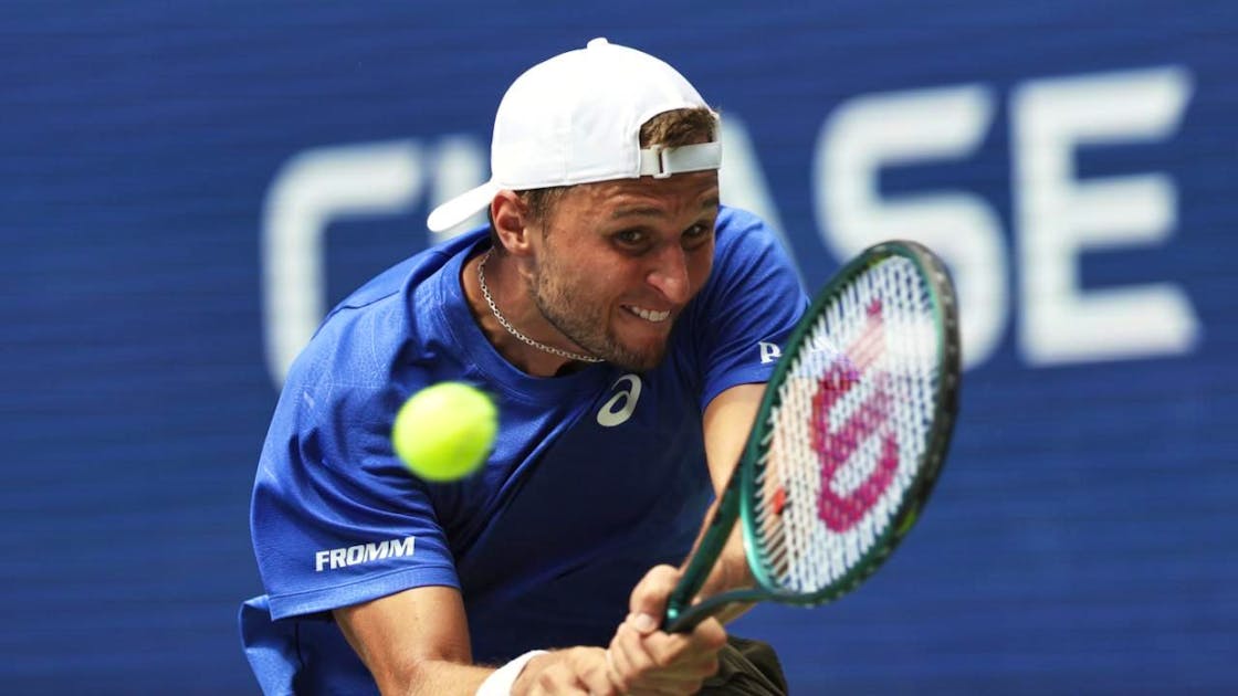 Leandro Riedi unterliegt im US-Open-Achtelfinal deutlich | blue News