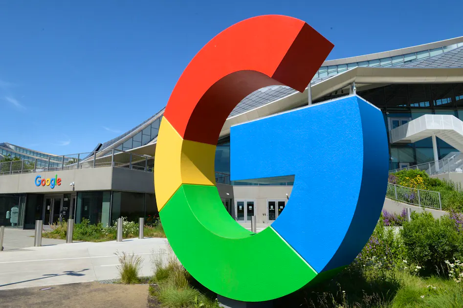 Google escapes break-up | blue News
