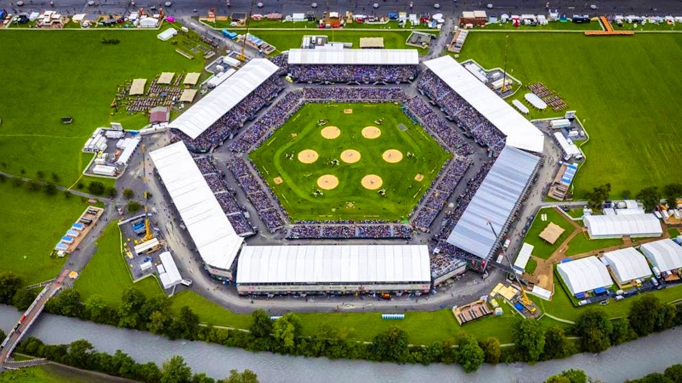 Esaf 2025: Gusts of wind tear off part of the roof of the Esaf ...