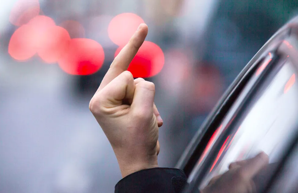 Stinky finger against workers costs motorists dearly | blue News