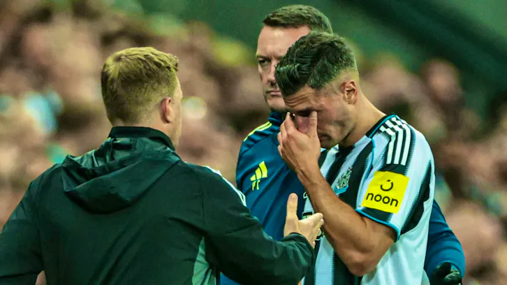 Shot blocked with his face: Schär gives update after head injury in the ...