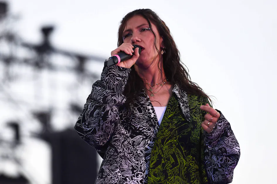 Elisa in lacrime: «Adesso che han bloccato la Global Sumud Flotilla ...